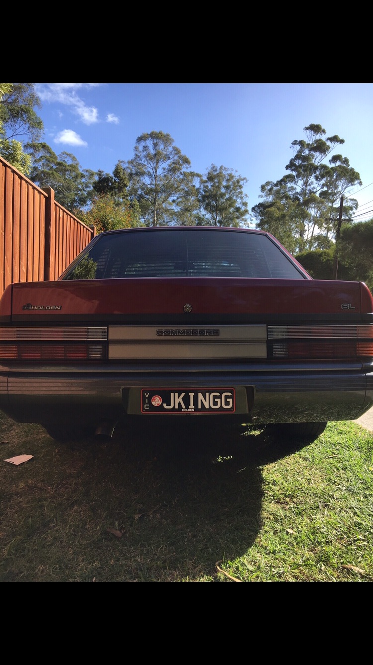 1987 Holden Commodore VL - Melbourne Old School Cruisers